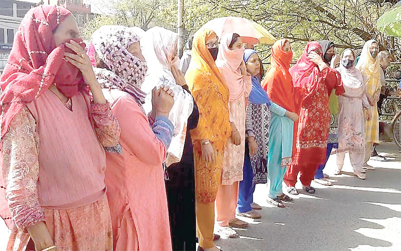Gaw Kadal faces shortage of drinking water, residents stage protest ...
