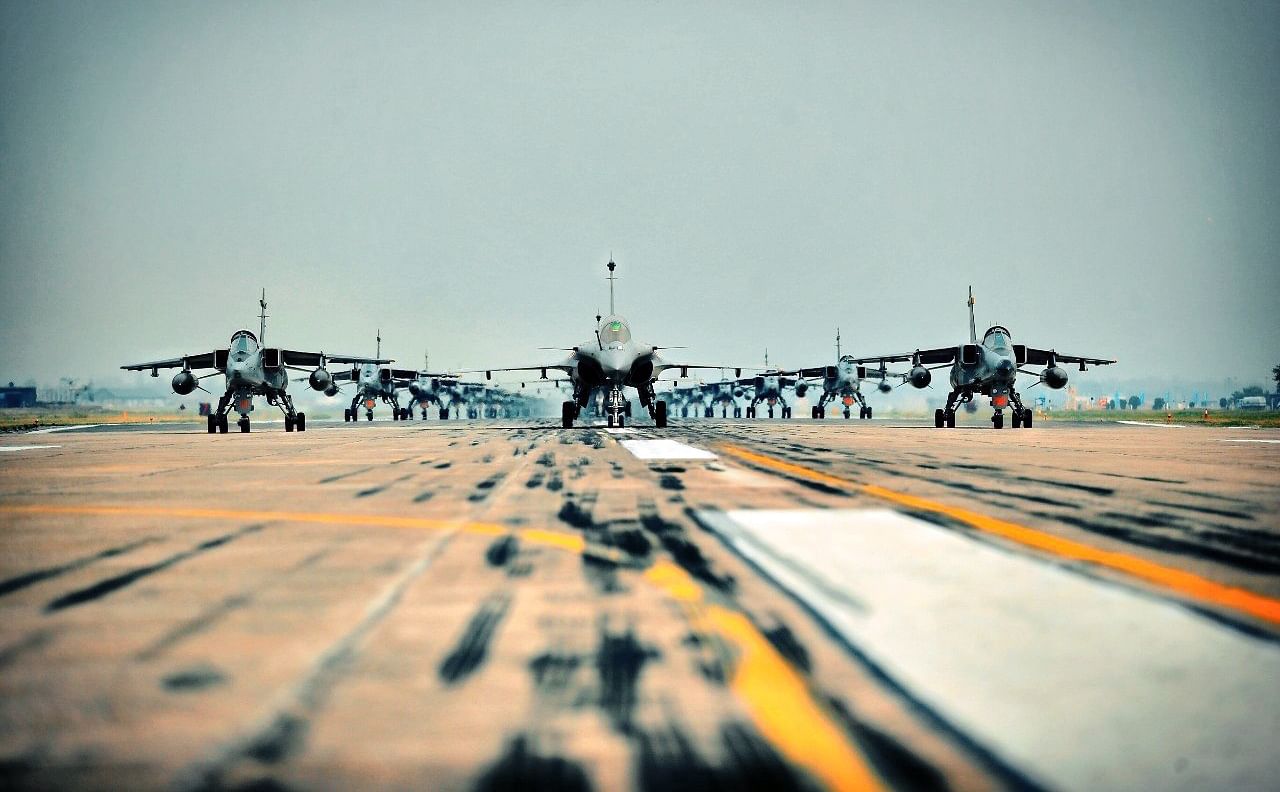 45 fighter jets including Sukhoi, Rafale perform during R-Day parade ...