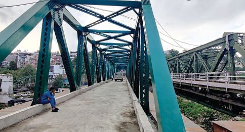 Residents of Uri village seek construction of iron bridge