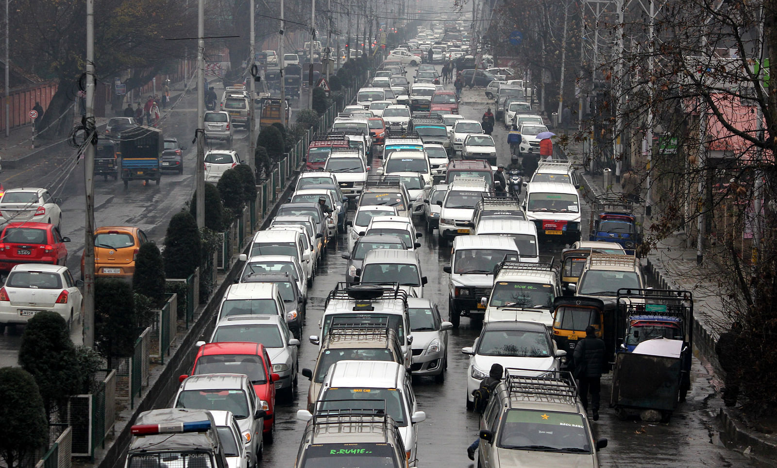 Srinagar Traffic’s Metaphorical Maze - Greater Kashmir
