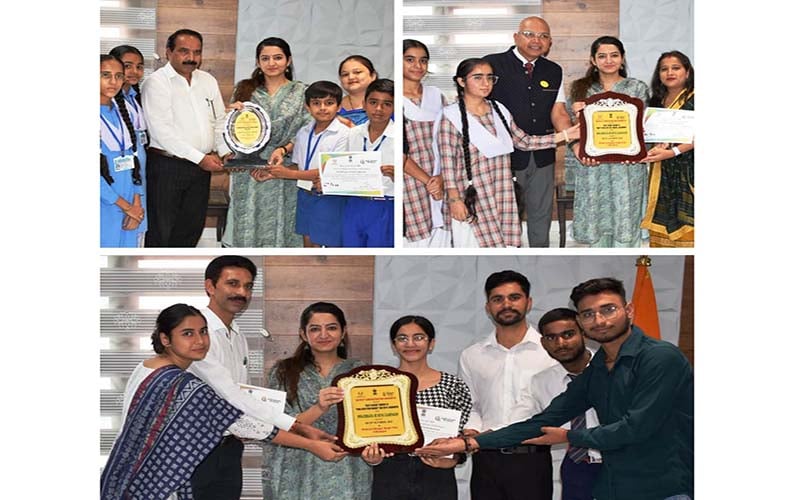 Winners of painting competition felicitated - Greater Kashmir