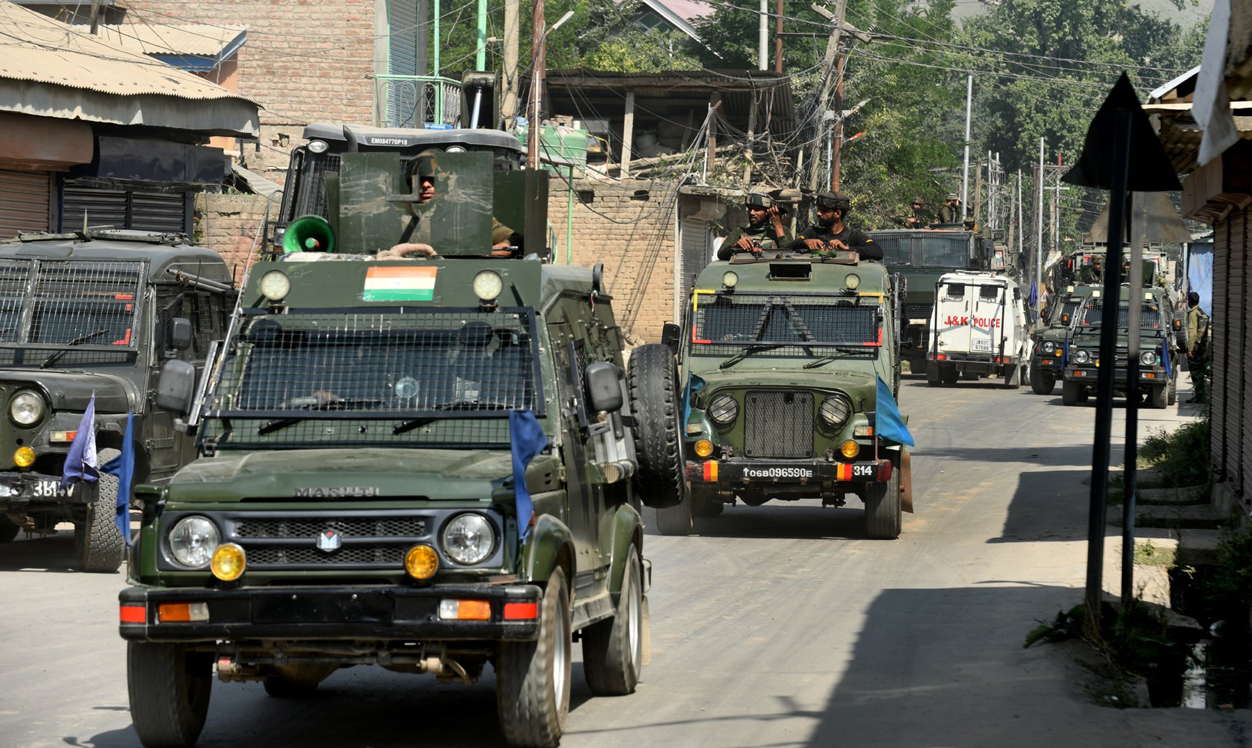 Day 2: Gunfight continues in Rajouri; fresh soldier injuries reported ...