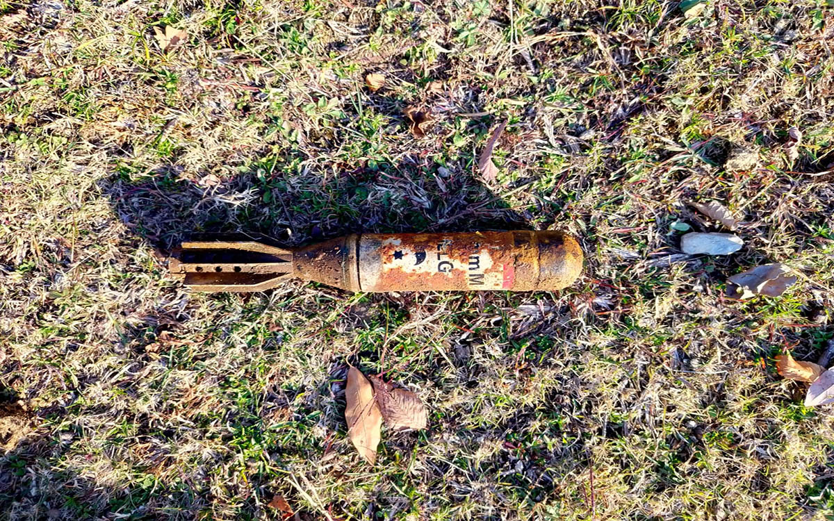 Rusted explosive shell found at Dhara - Greater Kashmir