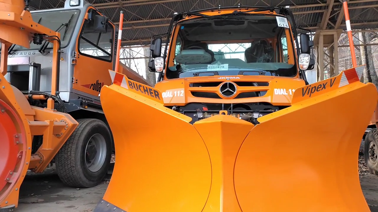 Snow cutter machine deployed in Lolab