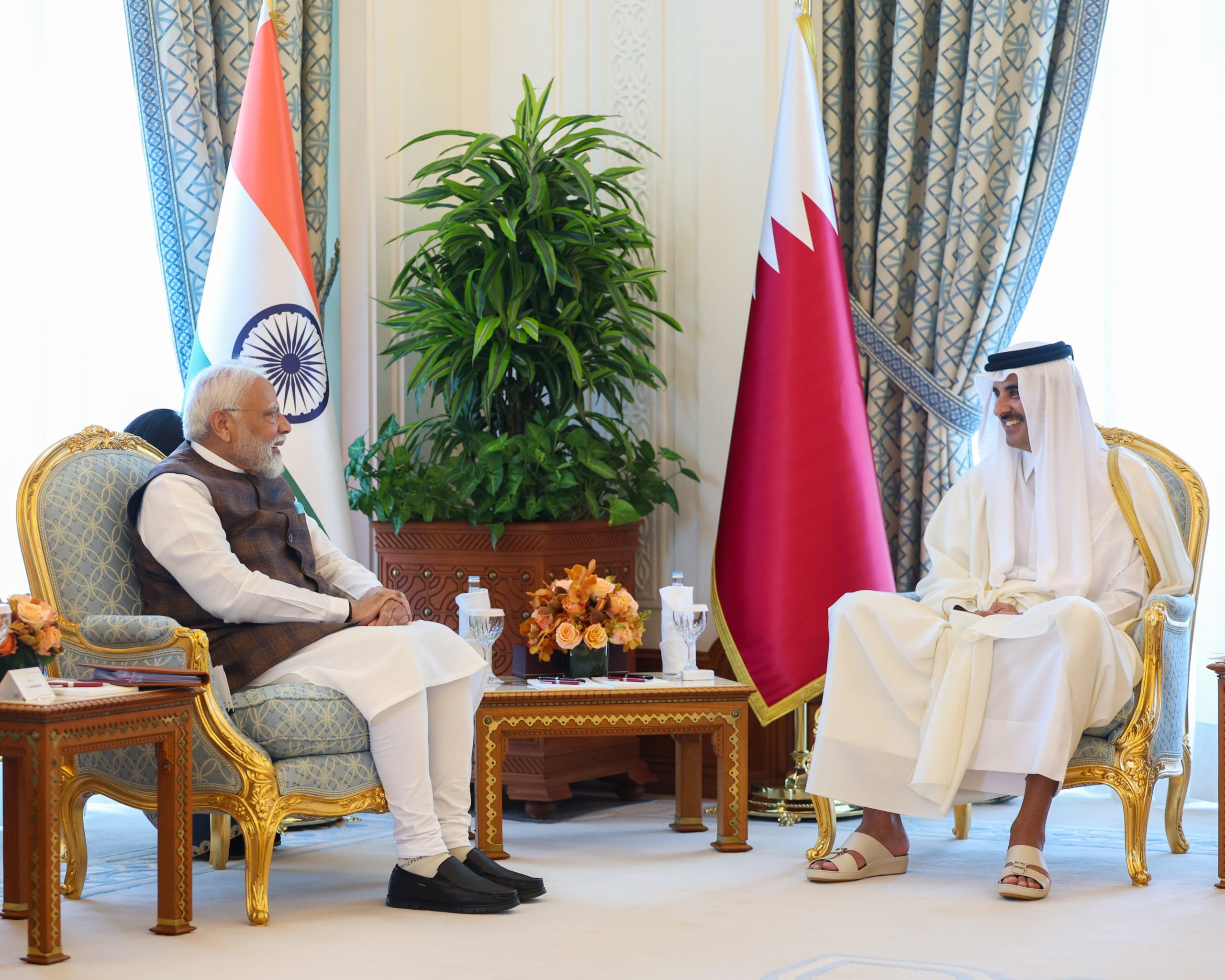 Prime Minister Narendra Modi in Qatar -Meets Amir Sheikh Tamim bin Hamad Al Than - Greater Kashmir