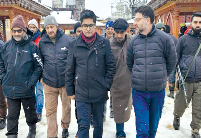 Commissioner SMC conducts whirlwind tour of Srinagar - Greater Kashmir